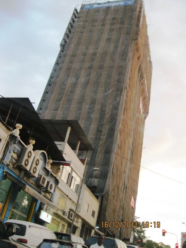 Luanda | Edifício Fénix | 16P | Concluído | Page 2 | SkyscraperCity Forum